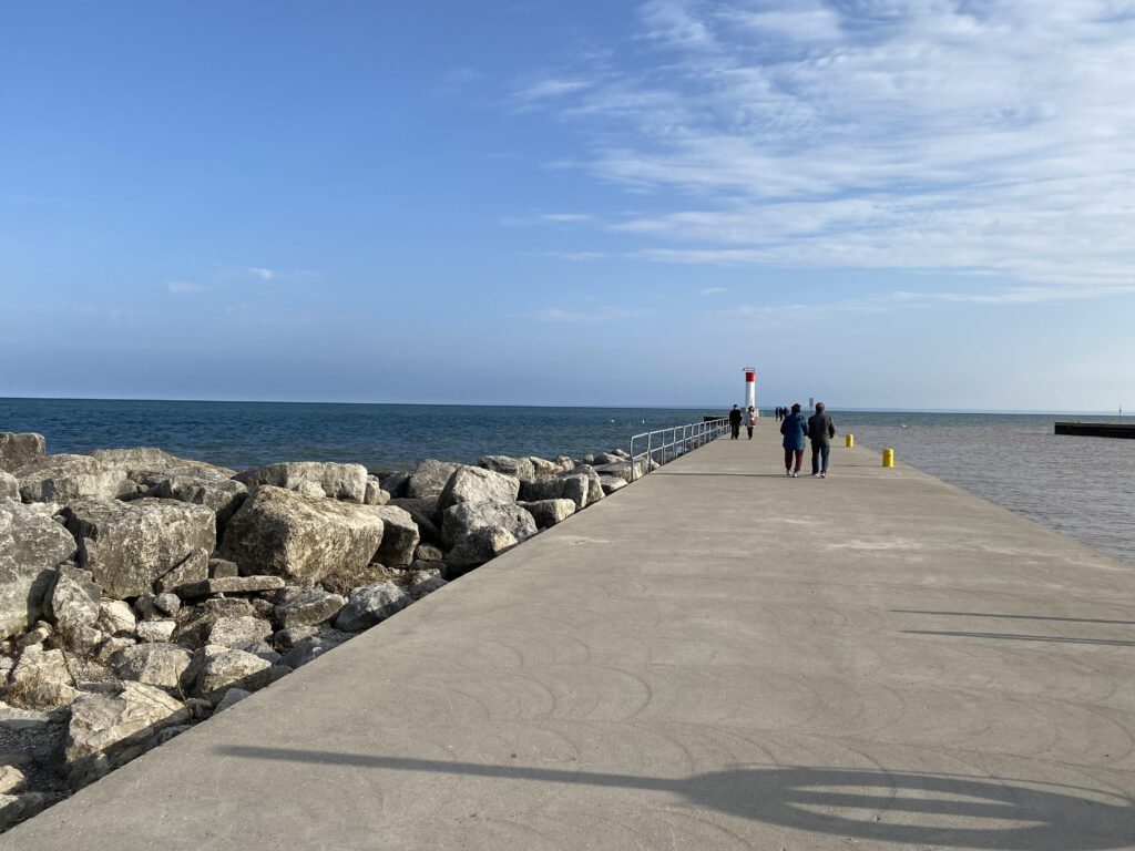 7 places in the Greater Toronto Area to enjoy a beautiful walk by the ...